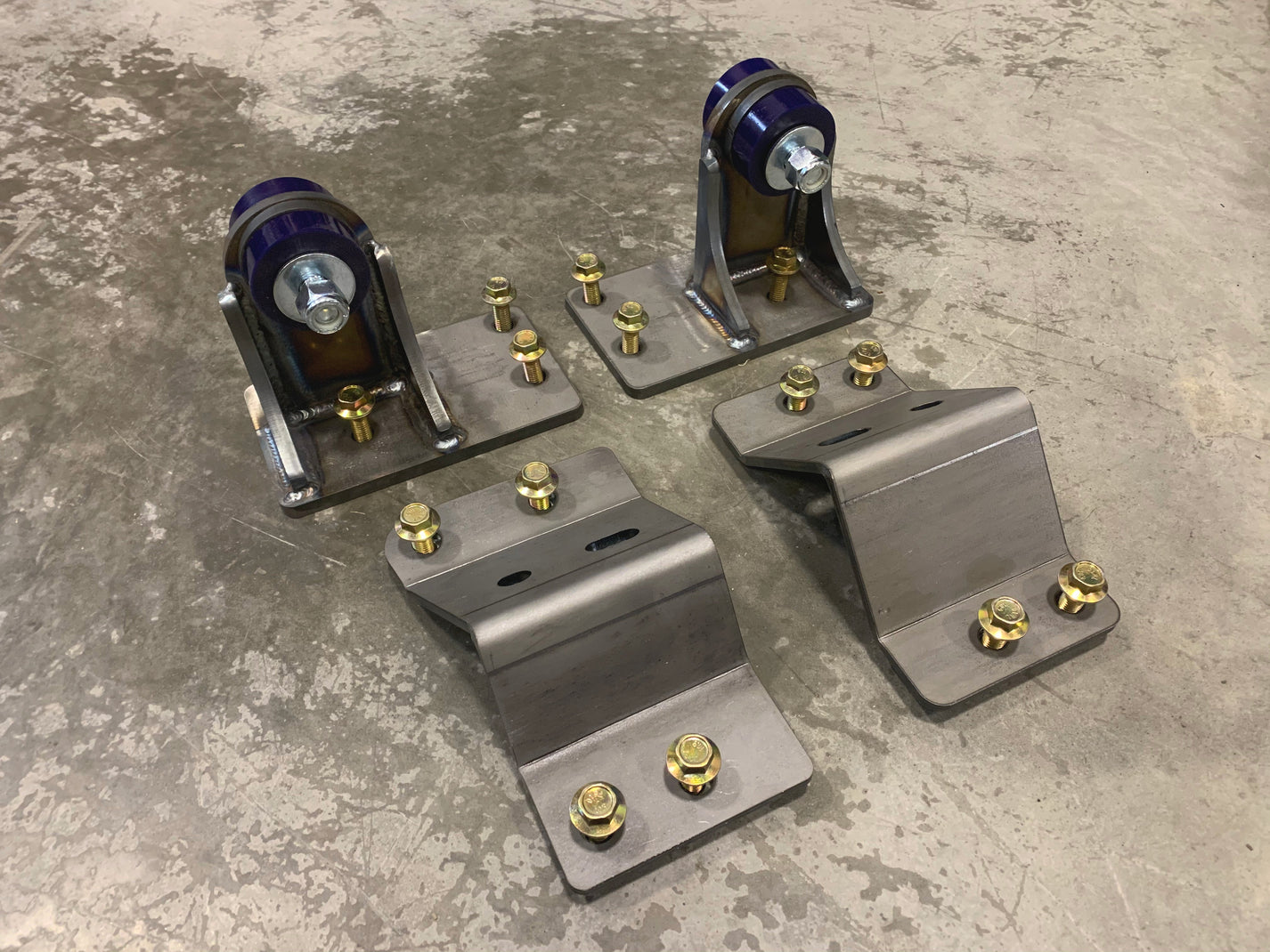Carrick Customs Cummins Swap Motor Mounts 12v/24v/CR Cummins - 1999-20 ...