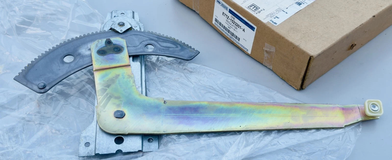 NOS OEM Ford Window Regulator E7TZ 1523201-A 1980-1992 F150 Bronco F25 ...